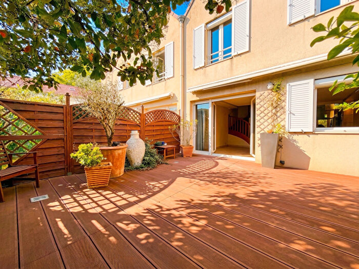 Maison à vendre - Saint-Maurice, Gravelle, Hôpital - 5 pièces - 4 chambres