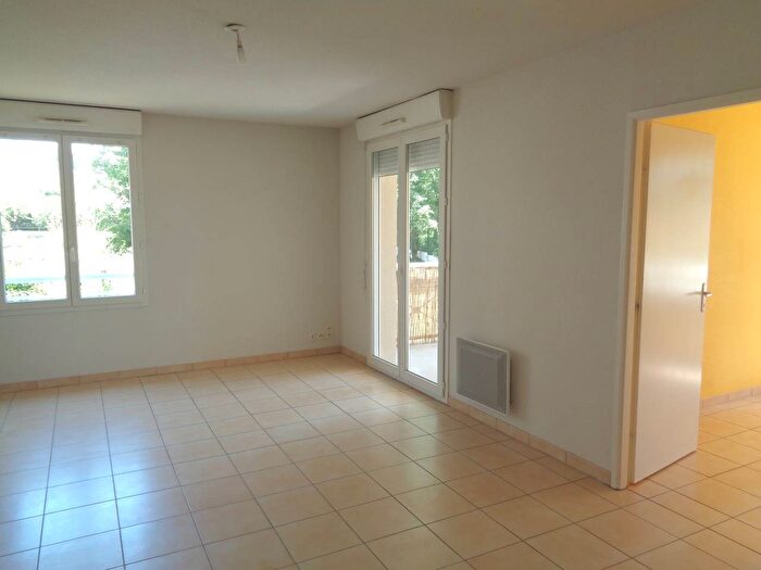 Appartement à louer - Larche - 3 pièces - 2 chambres