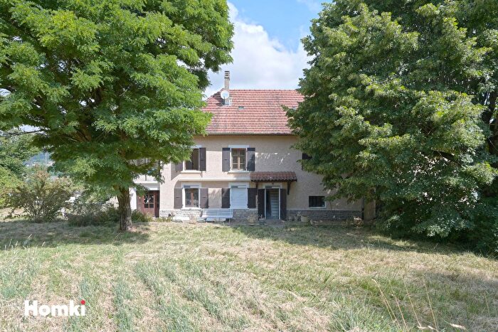 Chassignieu : Maison 8 pièces à vendre