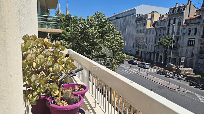 Appartement 4 pièces à Marseille 1er, Chapitre, à vendre