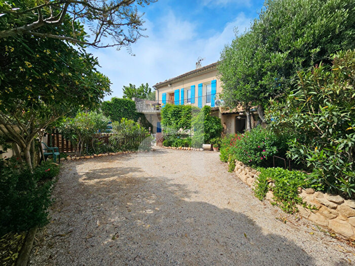 Maison à vendre - Sainte-Cécile-les-Vignes - 7 pièces - 5 chambres