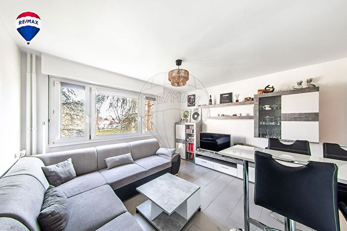 Appartement à vendre - Saint-Louis, Centre-ville - 2 pièces - 1 chambre