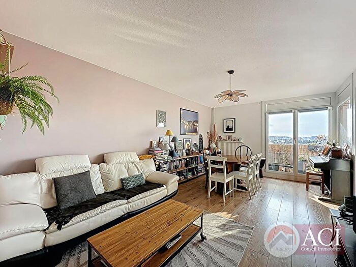 Appartement à vendre - Épinay-sur-Seine - 4 pièces - 3 chambres