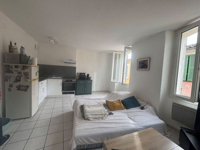 Appartement 1 pièce à Camps-la-Source, à louer