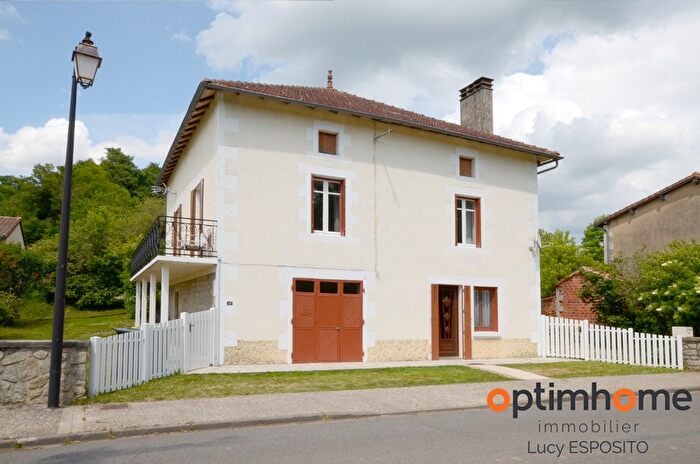 Maison à vendre - Alloue - 7 pièces - 4 chambres