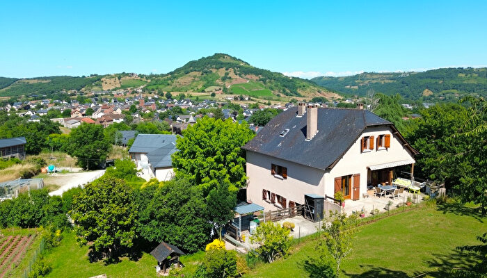 Saint-Christophe-Vallon - Maison 9 pièces à vendre