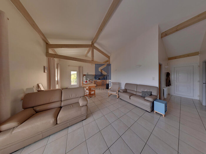 Maison à vendre - Saint-Michel-de-Chabrillanoux - 4 pièces - 3 chambres