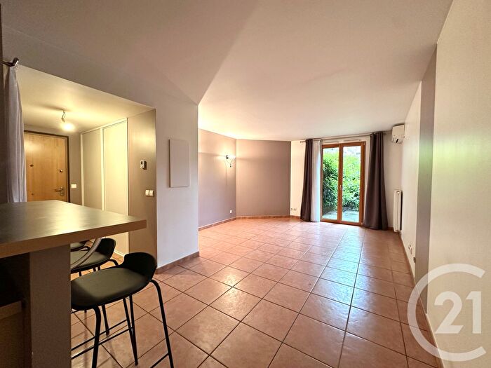 Appartement 3 pièces à vendre à Villeurbanne, République, Tolstoi