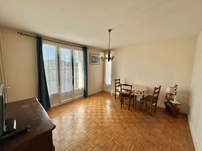 Appartement à vendre - Valence, Grand Charran - 3 pièces - 2 chambres