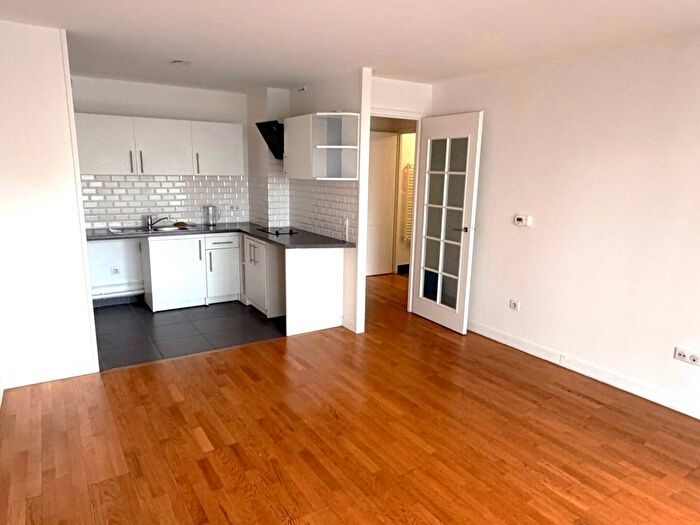 Appartement à louer - Le Centre, Maisons-Alfort - 2 pièces - 1 chambre