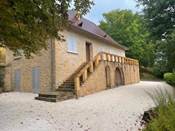 Maison à louer - Boulazac - 6 pièces - 5 chambres