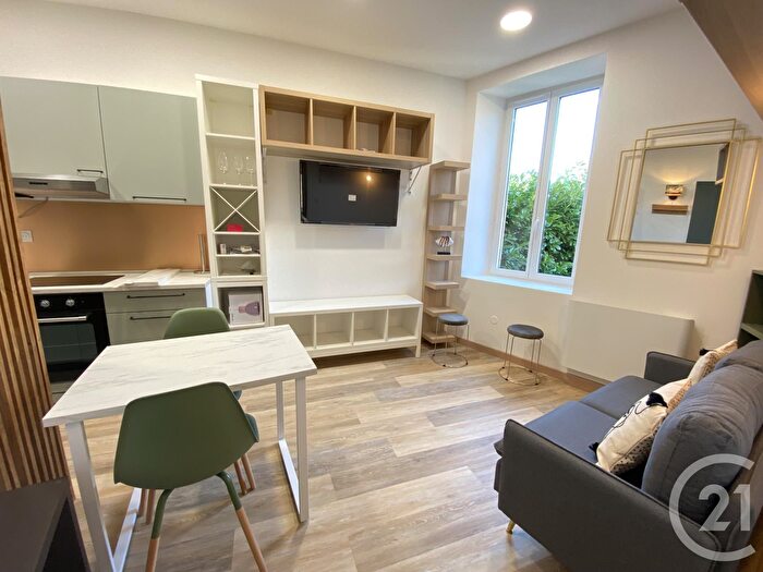 Maison à louer - Sarlat-la-Canéda - 2 pièces - 1 chambre