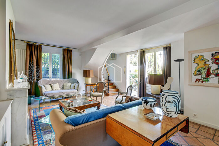 Maison à vendre - Suresnes, République - 7 pièces - 4 chambres