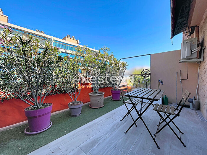 Vallauris, Golfe Juan, Vieux Port : Appartement 1 pièce à louer