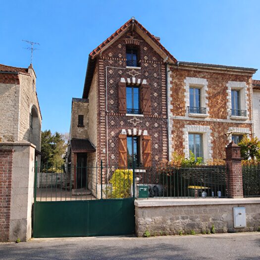 Maison à vendre - Beaumont-sur-Oise - 5 pièces - 3 chambres
