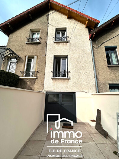 Maison à vendre - Champs-sur-Marne, Bords de Marne - 4 pièces - 3 chambres