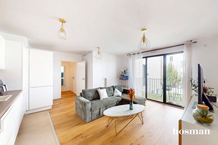 Appartement à vendre - Issy-les-Moulineaux, Les Epinettes, Le Fort, Les Hauts dIssy - 3 pièces - 2 chambres