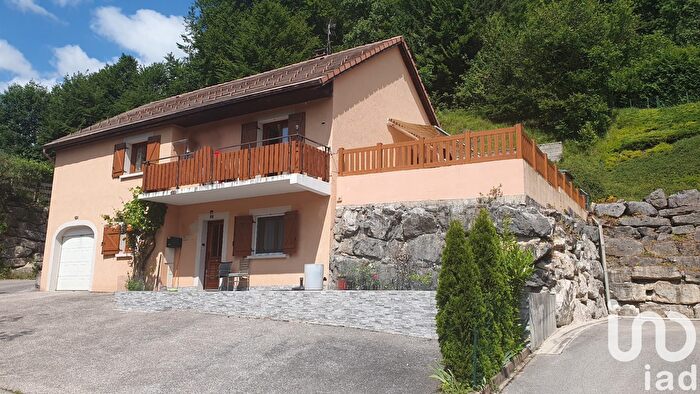 Maison à vendre - Morez - 5 pièces - 4 chambres