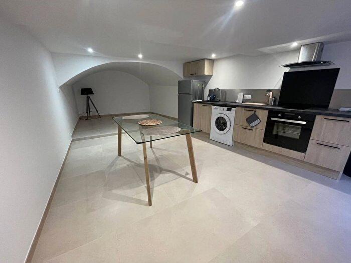 Jouques : Appartement 2 pièces à louer