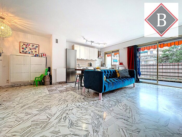 Appartement à vendre - Le Cannet - 3 pièces - 2 chambres