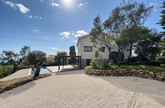Maison 5 pièces à vendre à Roquebrune-sur-Argens, Val dEsquières, Port