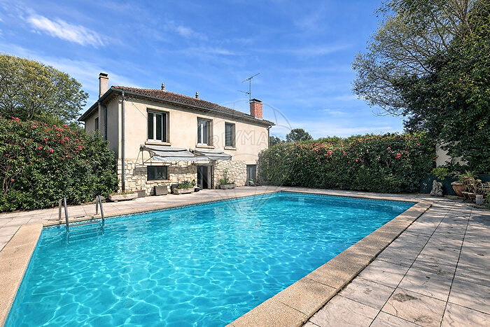 Maison à vendre - Sainte-Anastasie - 8 pièces - 6 chambres