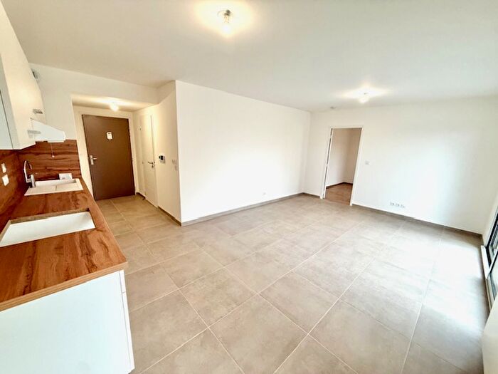 Appartement à vendre - Divonne-les-Bains - 2 pièces - 1 chambre