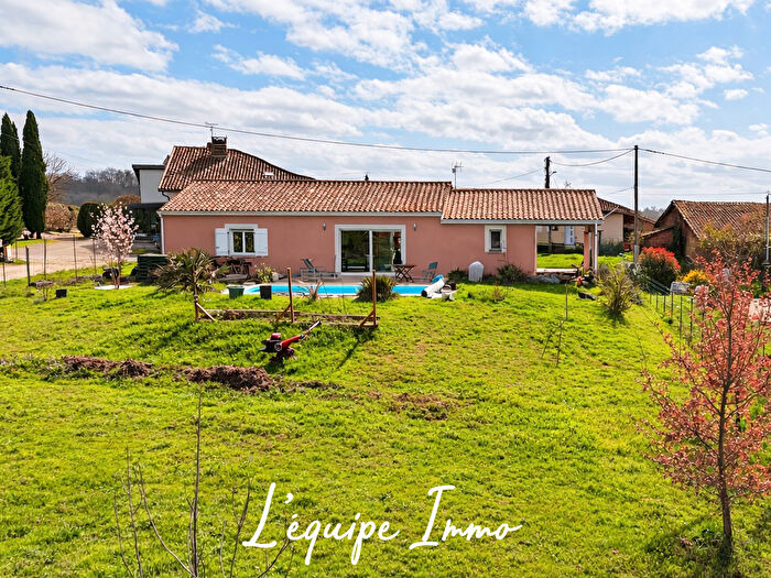 Maison à vendre - Caubiac - 4 pièces - 3 chambres