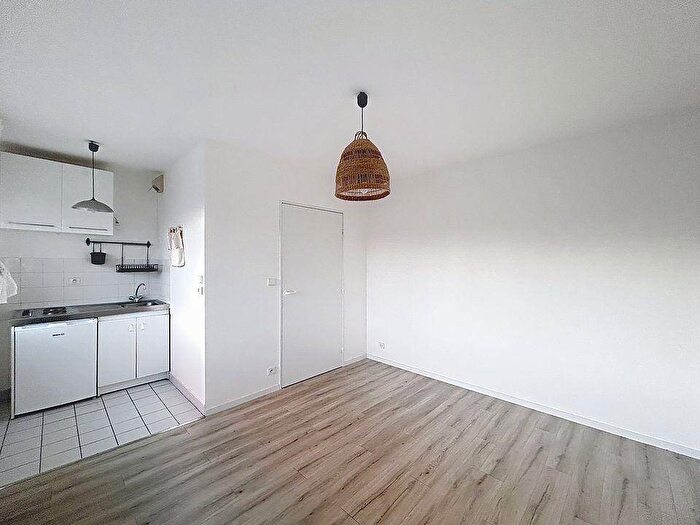 Appartement à louer - Centre Ville, Reims - 2 pièces - 1 chambre