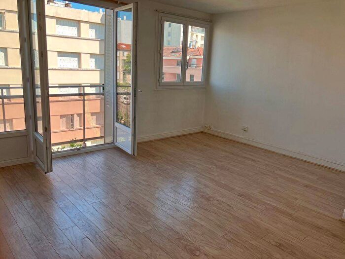 Appartement à louer - Lyon ème arrondissement - 2 pièces - 1 chambre