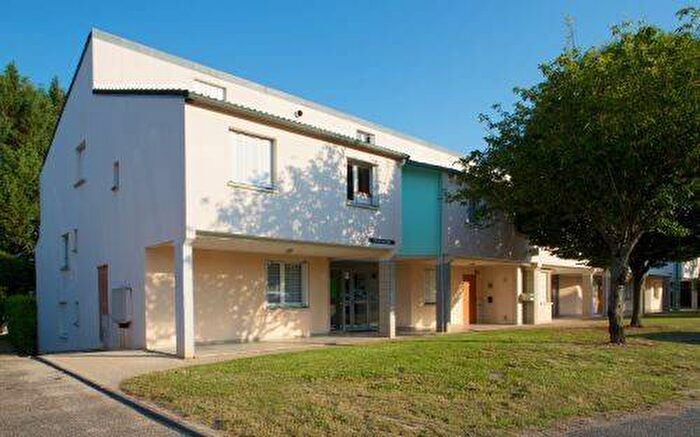 Appartement à louer - Le Val dYevre, Saint-Germain-du-Puy - 4 pièces - 3 chambres