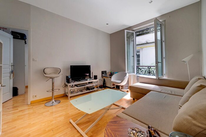 Appartement 2 pièces à Paris 9ème, Trudaine, Rochechouart, à vendre