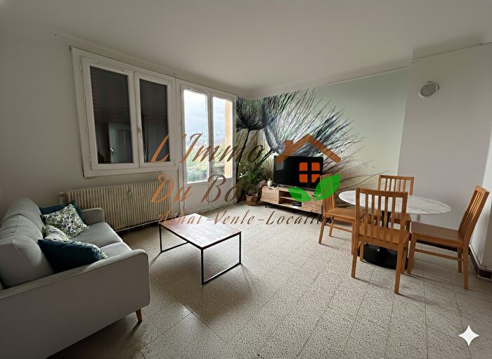 Appartement à louer - Le Péage-de-Roussillon - 3 pièces - 2 chambres