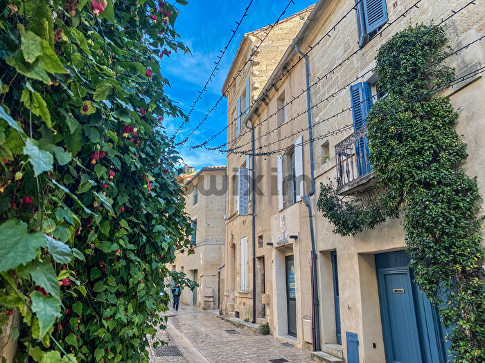 Maisons à vendre et appartements à louer - 1