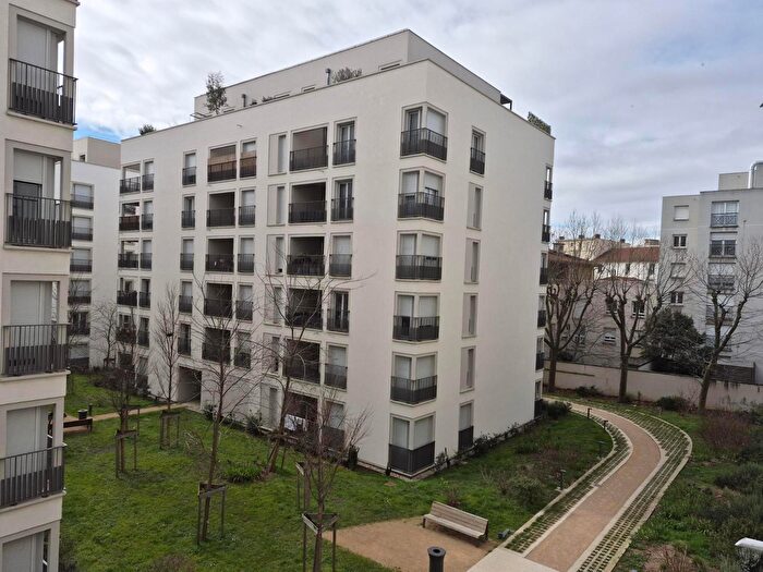 Appartement à louer - Lyon e , Grand Trou, Moulin à vent, Petite Guille - 2 pièces - 1 chambre