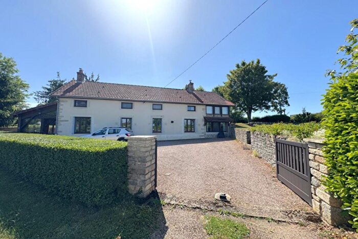 Maison 7 pièces à vendre à Maconge