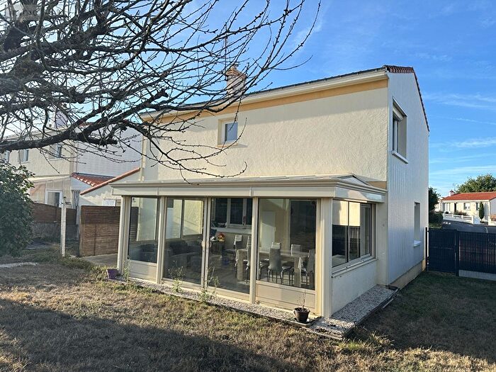 Saint-Georges-de-Montaigu : Maison 5 pièces à vendre