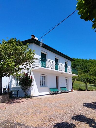Maison 8 pièces à Le Fleix, à vendre