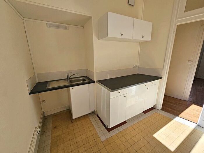 Appartement à louer - Clermont-Ferrand, Oradou - 3 pièces - 2 chambres