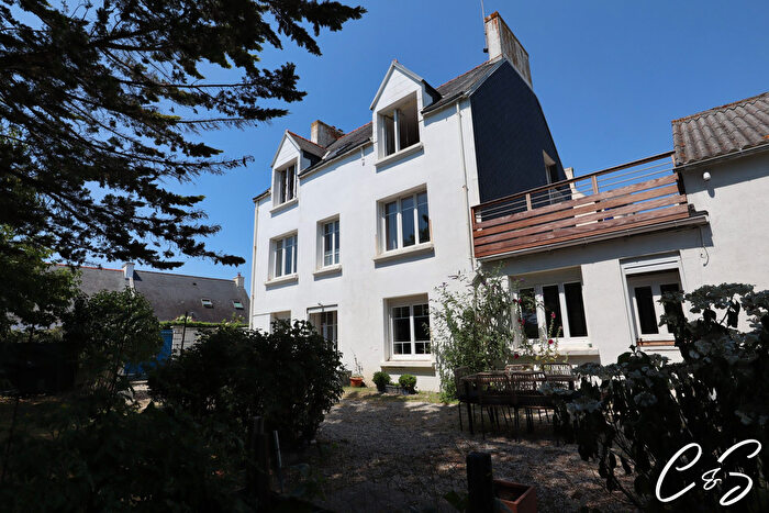Maison 10 pièces à vendre à Treffiagat