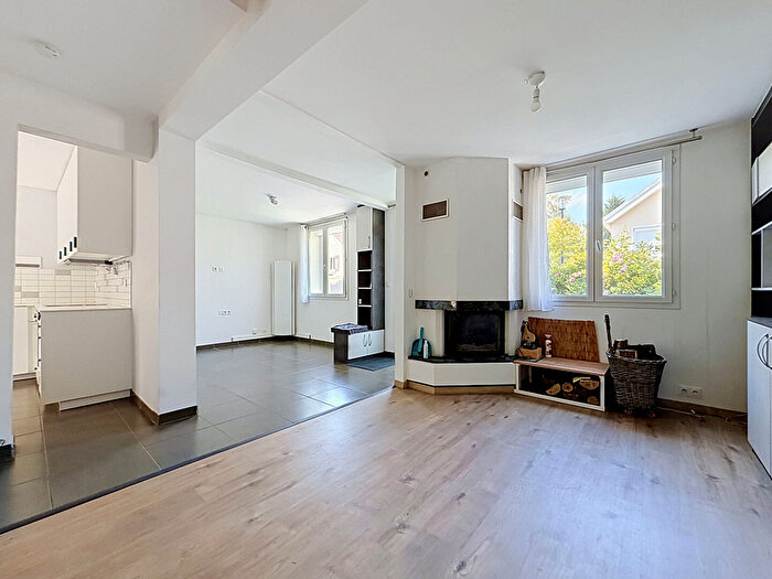 La Verrière : Maison 4 pièces à vendre