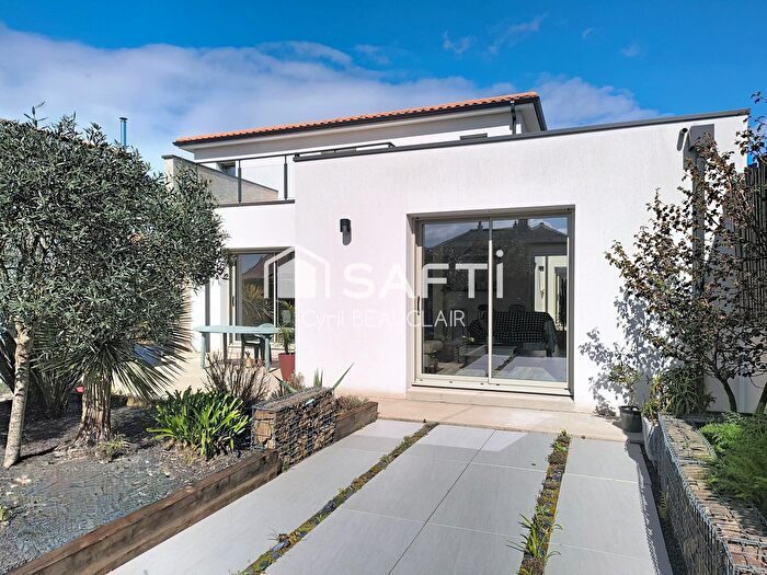 Maison à vendre - Bouaye - 6 pièces - 3 chambres