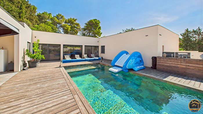 Maison à vendre - Narbonne, Saint-Jean, Saint-Pierre - 6 pièces - 4 chambres