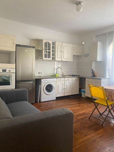 Clichy, République, Victor Hugo - Appartement 2 pièces à louer
