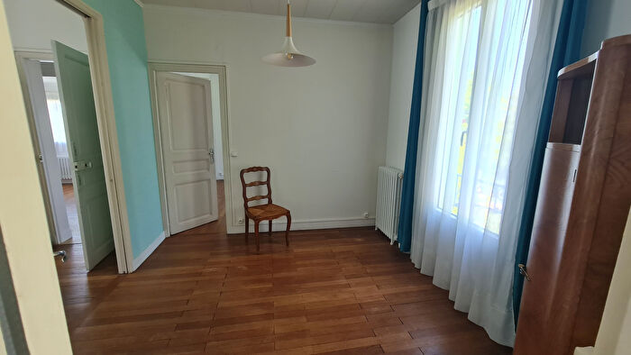 Orsay, Centre-ville : Maison 3 pièces à louer