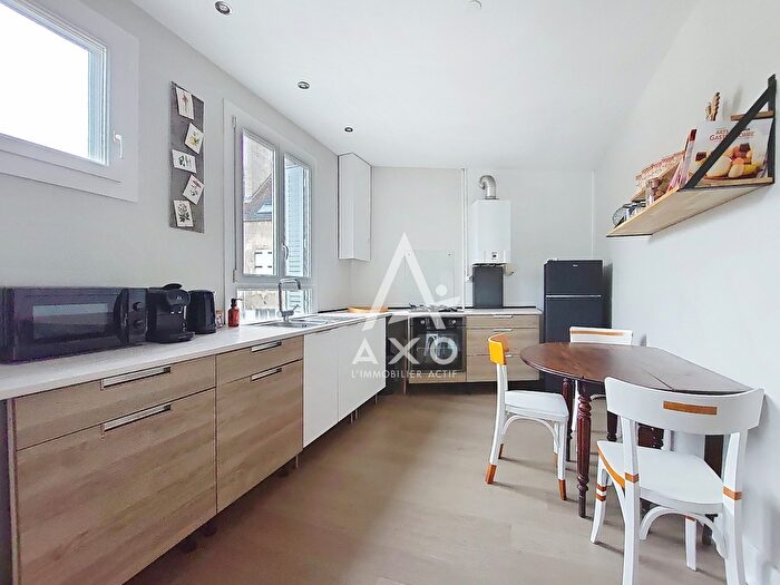 Maisons à vendre et appartements à louer - 2