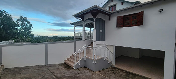 Maison à louer - Baie-Mahault - 4 pièces - 3 chambres