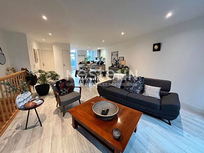 Appartement à louer - Locminé - 5 pièces - 3 chambres