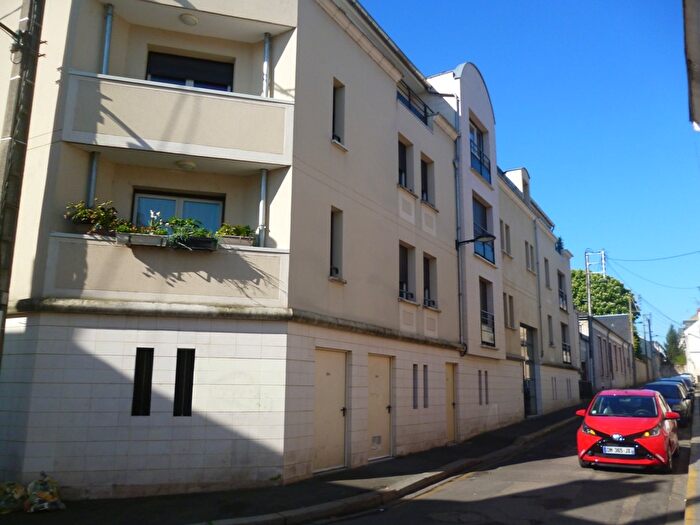 Appartement 1 pièce à louer à Orléans, Bourgogne, Saint-Euverte