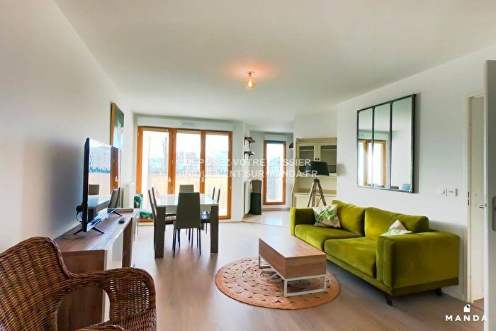République-Gare-Porte de Paris, Saint-Denis : Appartement 3 pièces à louer